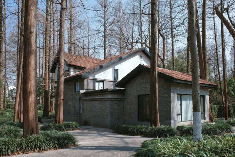 Guide To Home Exterior Design: Best 7 First Impressions